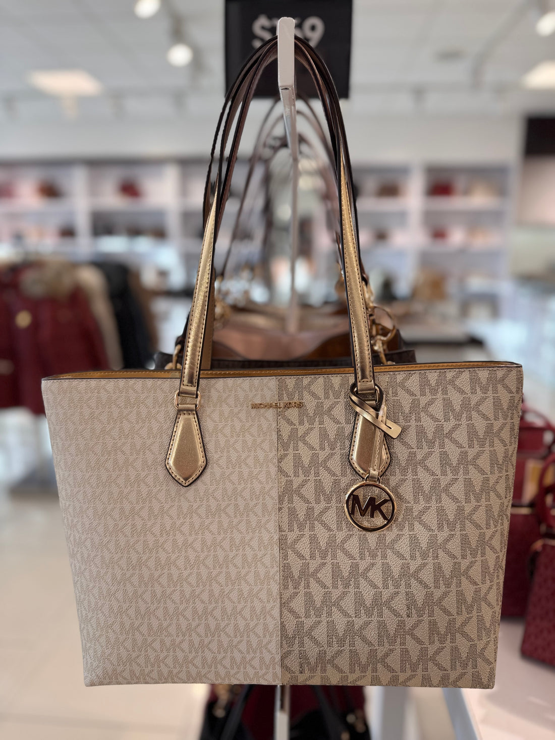 MICHAEL KORS Sheila Tote Vanilla Multi Two-Tone Signature – HandbagsFromUSA